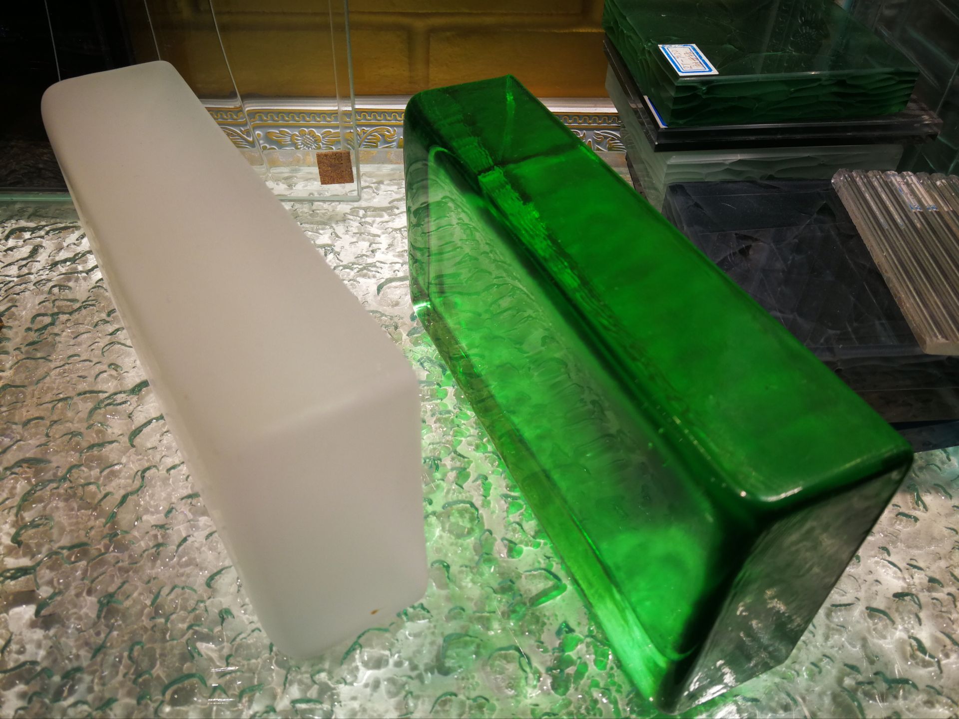 Hot-Melt Glass 4，China Hot-Melt Glass 4 manufacturer and supplier ...